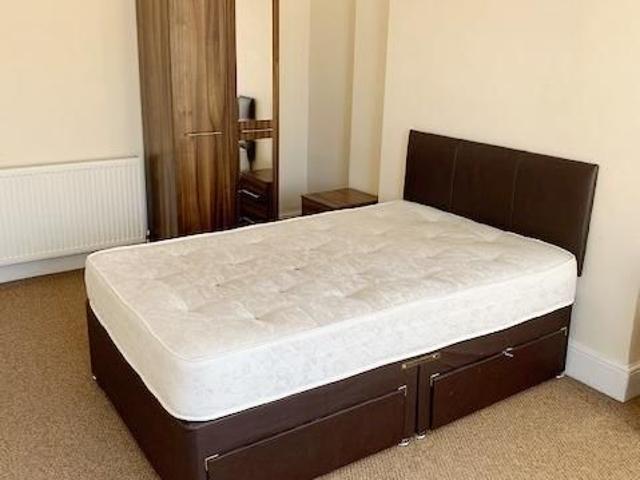 1 bed house share to rent Station Street, DE7