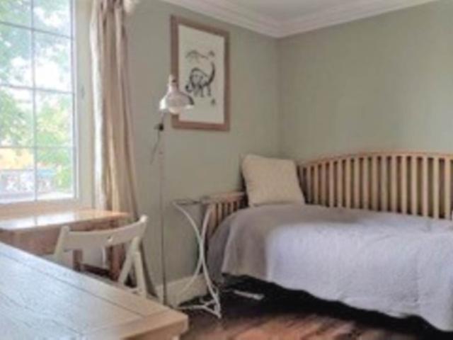 1 bed house share to rent