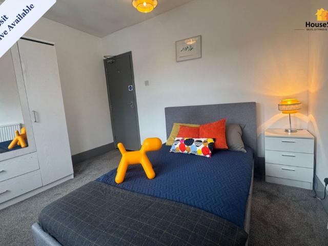 1 Bed House share For Rent at Desborough Park Road, High Wycombe, HP12, United_kingdom