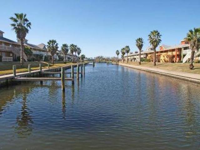 1 Bed Island Bay Resort