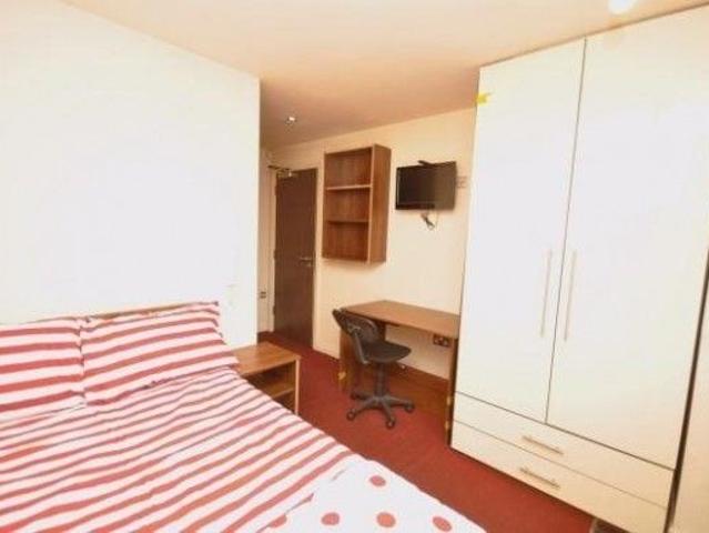 1 Bed Kirkgate, Oldgate, Town Centre, Huddersfield