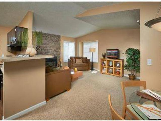 1 Bed Loretto Heights