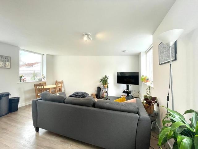 1 Bed Maisonette, Dean Lane, BS3