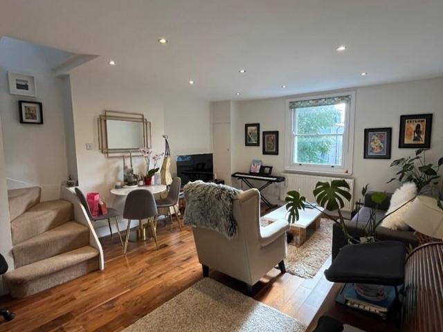 1 Bed Maisonette, Priory Terrace, NW6