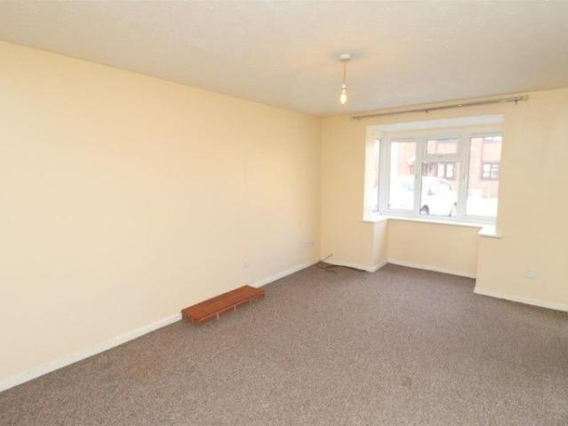 1 BED Maisonette To rent