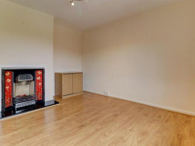 1 BED Maisonette To rent