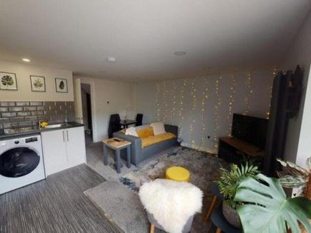 1 Bed Meanwood Road, Meanwood, Leeds