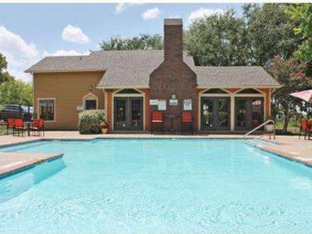 1 Bed Mesa Ridge Apartments
