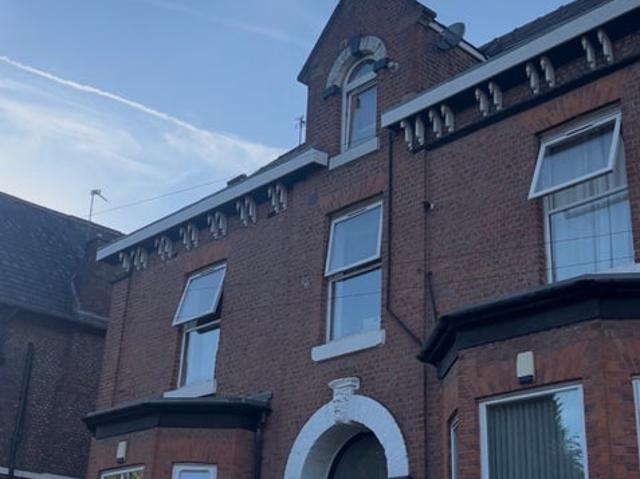 1 Bed Modern Flat–Available Now Free Rest of Aug!