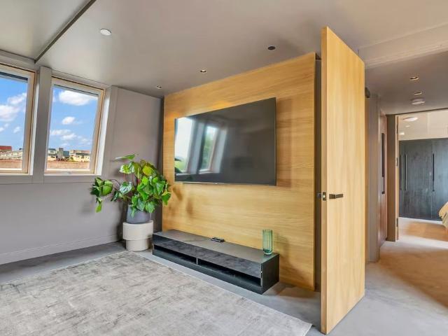 1 Bed Penthouse, Caledonian Road, N1