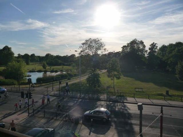 1 Bed Penthouse, Clapham Common South Side, SW4