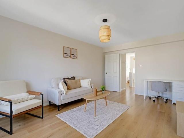 1 Bed Penthouse, Belgrave Gardens, NW8