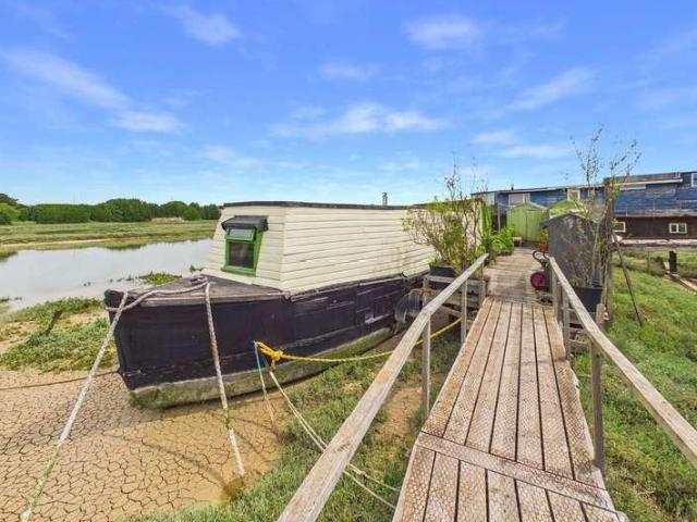 1 bed property for sale