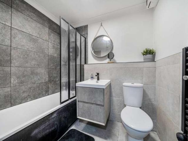 1 bed property for sale