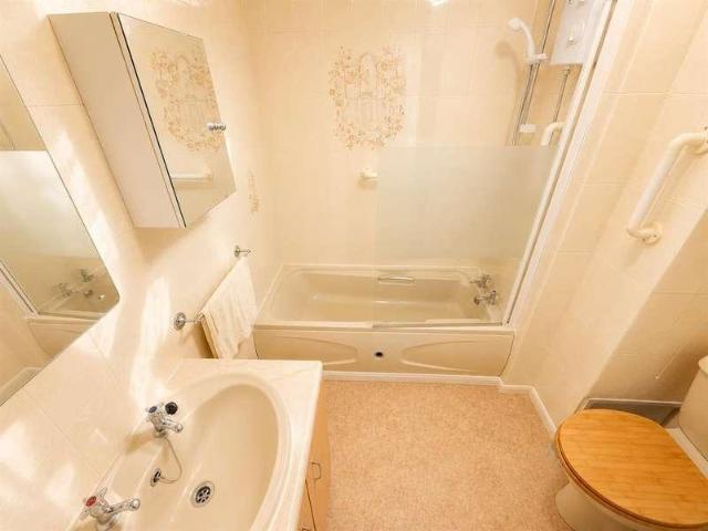 1 bed property for sale