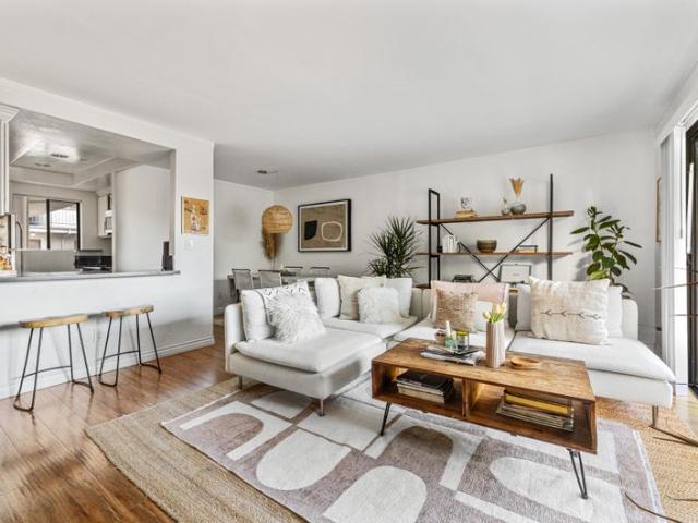 1 bed + private bath available in Condo