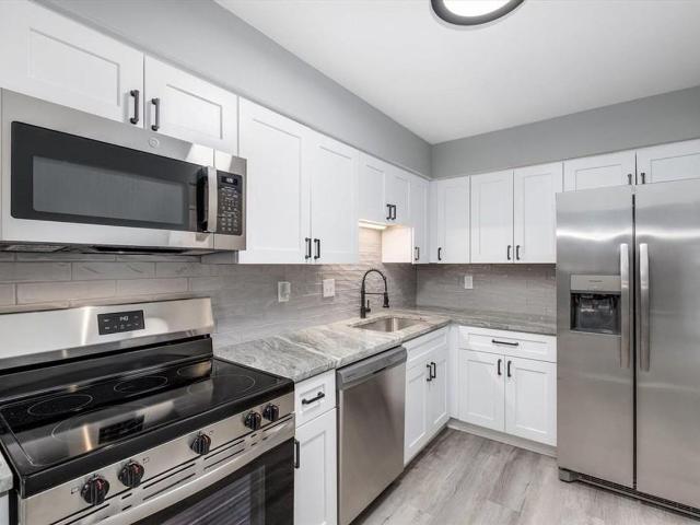 1 BED RM CONDO 2 Bedroom Condo for Rent at 30535 W 14 Mile Rd, Farmington Hills, MI 48334