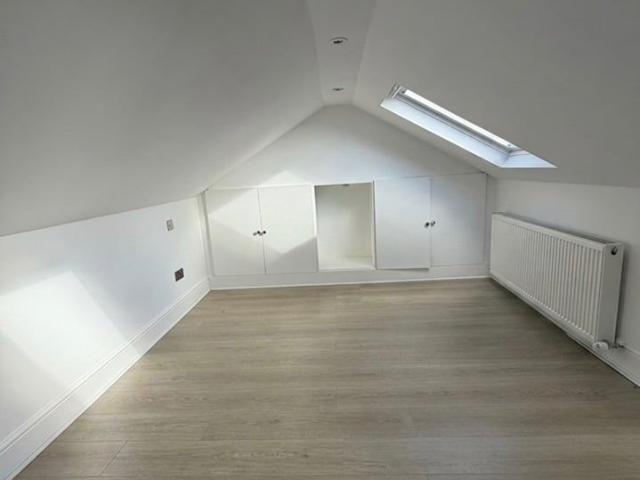 1 Bed Semi Detached House, Northway Road, CR0