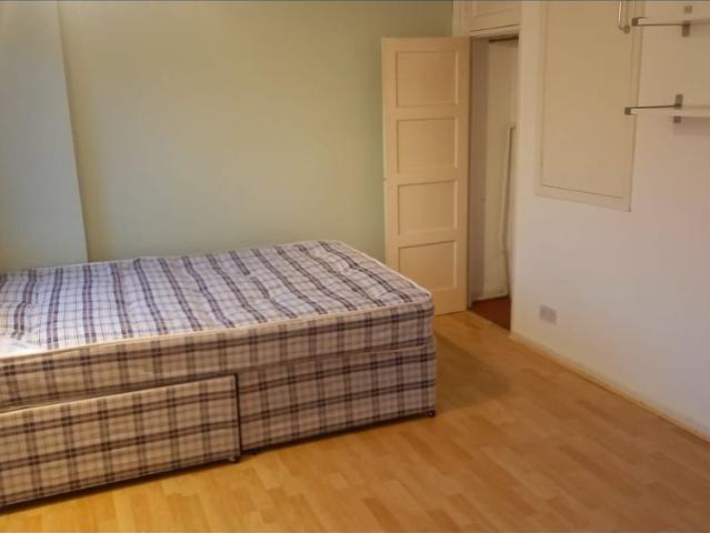 1 Bed Semi Detached House, Broad Green, SO14