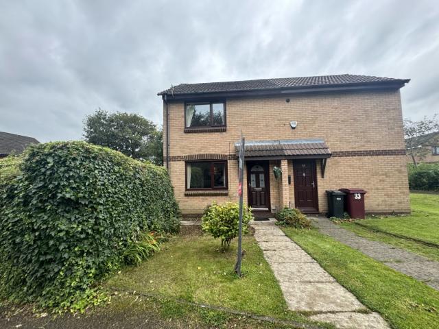 1 Bed Semi detached house For Rent
