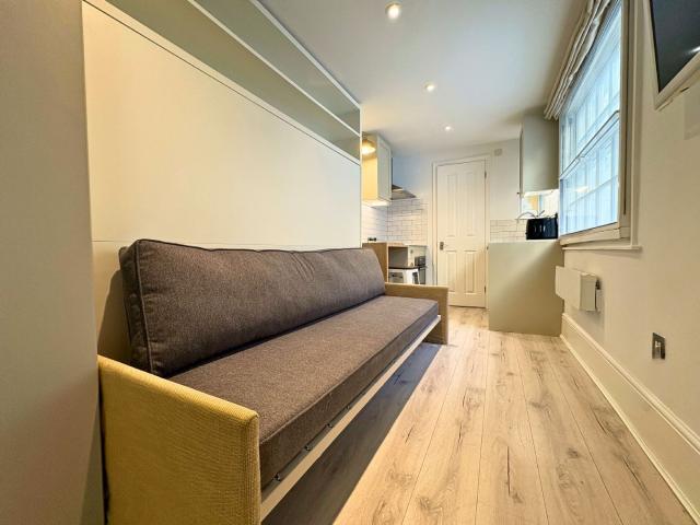 1 bed studio, Baker Street