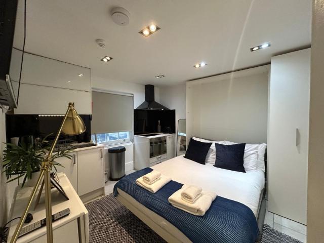 1 bed studio, Baker Street