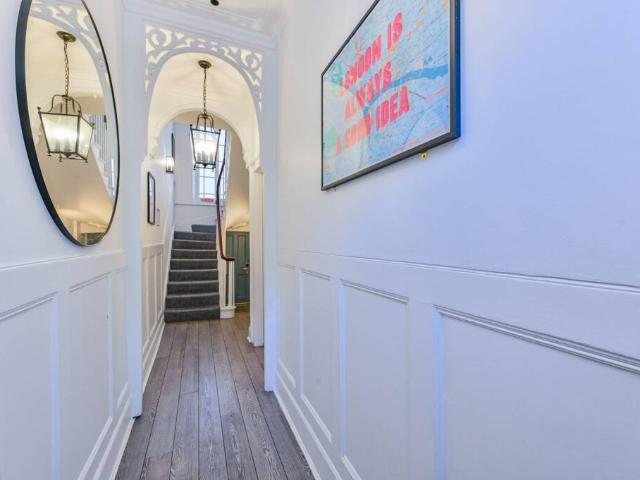 1 bed studio, Baker Street