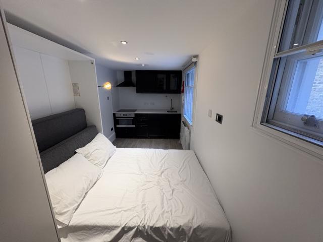 1 bed studio, Baker Street