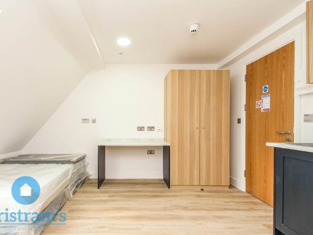 1 bed Studio for Rent