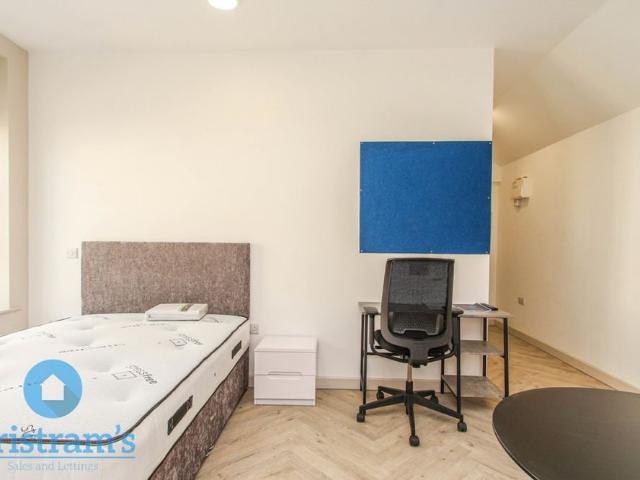 1 bed Studio for Rent