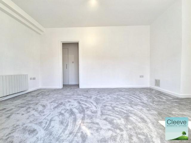 1 bed studio flat to rent in Irving House, Pittville Circus Road, GL52