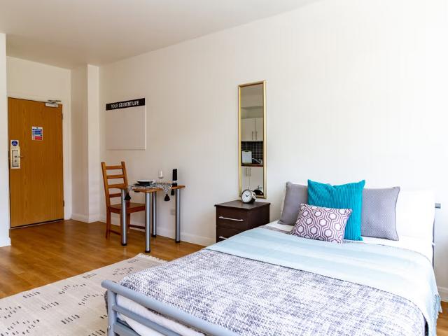 1 bed studio flat to rent in Portobello Garrow House, 190 Kensal Road, London