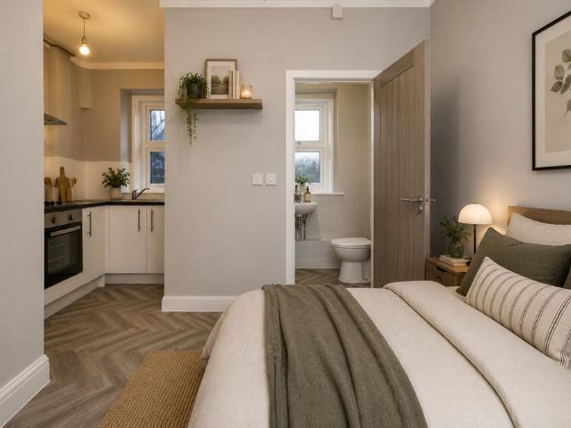1 bed studio flat to rent in Richmond Hill, Bournemouth, BH2