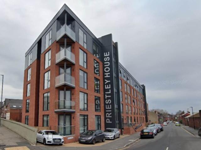1 bed studio flat to rent in Royal Riverside, 60 Priestley Street, S2 4