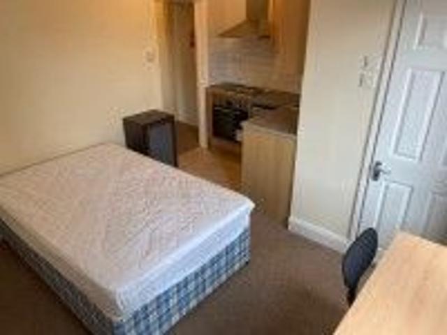 1 bed Studio To Let