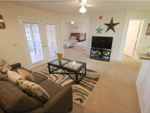 1 Bed Summit at MetroWest
