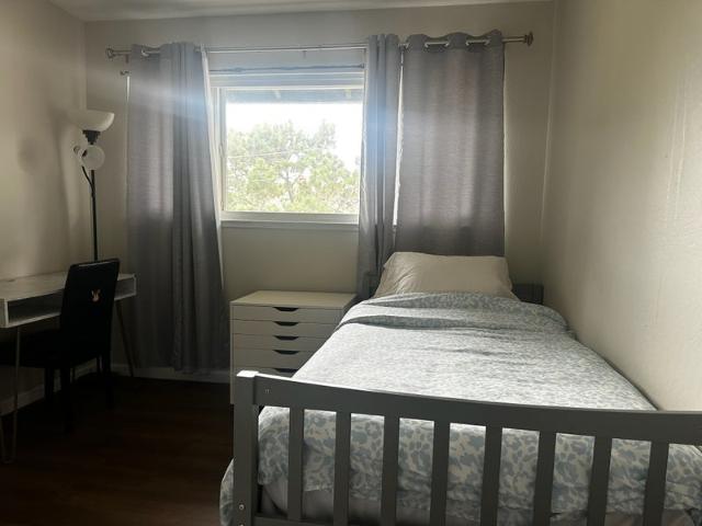 1 bedroom 10 x 10 ft in a quiet neighborhood