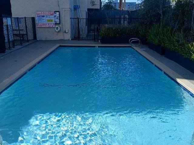 1 BEDROOM #111 New Hampshire Apartment $1800 pm