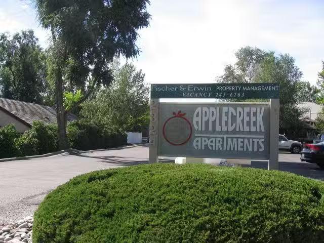 1 Bedroom 1 Bath Apartment 2324 Rehberg Ln #7
