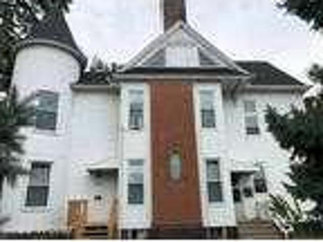 1 Bedroom 1 Bath In Moline IL 61265