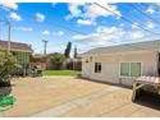 1 Bedroom 1 Bath In Orange CA 92867