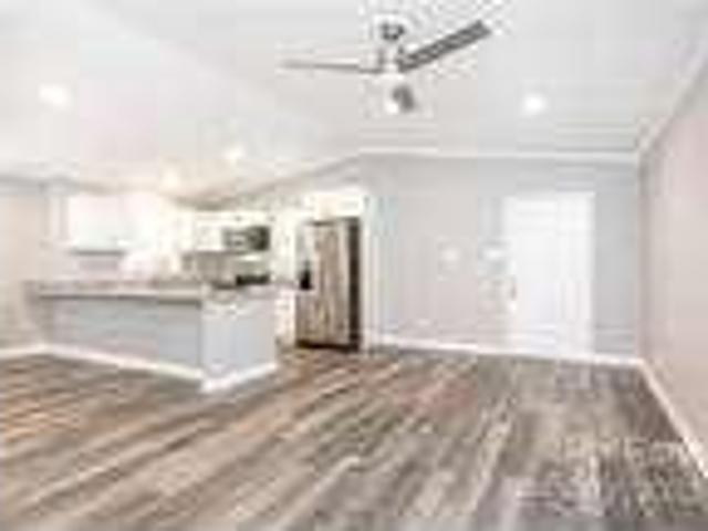 1 Bedroom 1 Bath In Charlotte North Carolina 28211