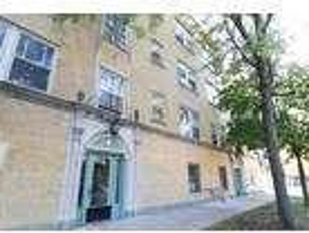 1 Bedroom 1 Bath In Chicago IL 60630