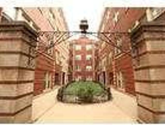 1 Bedroom 1 Bath In Chicago IL 60641