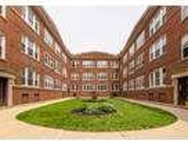 1 Bedroom 1 Bath In Chicago IL 60645