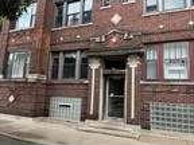 1 Bedroom 1 Bath In Chicago Illinois 60638