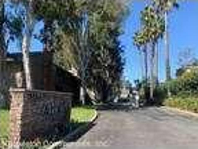 1 Bedroom 1 Bath In Costa Mesa CA 92627