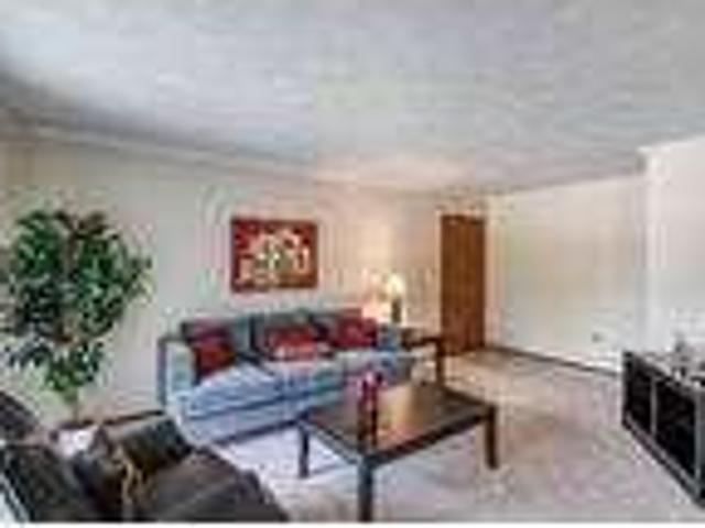 1 Bedroom 1 Bath In Cranberry Township PA 16066
