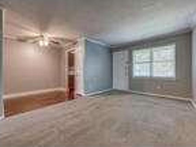 1 Bedroom 1 Bath In Dallas TX 75209