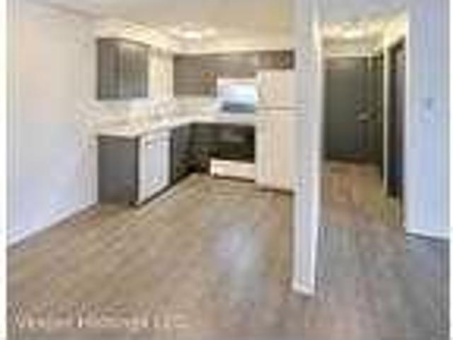 1 Bedroom 1 Bath In Everett WA 98203